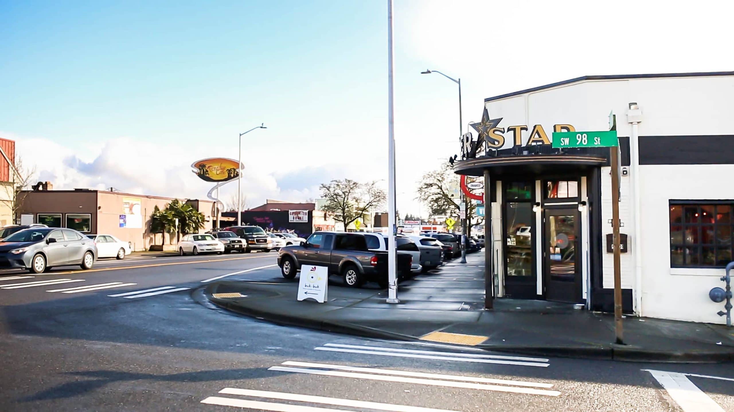 Classic Seattle Vibes | Get Happy at Home