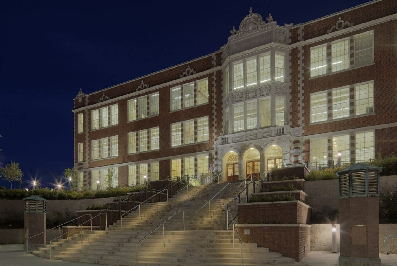 Seattle High Schools and Neighborhoods to Consider when Buying a Home.